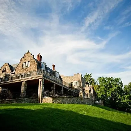 The Inn At Erlowest Lake George - Rooms Review, Location, Price From ...